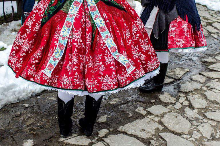 Get to know the invaluable Hungarian folk costumes - DailyNewsHungary