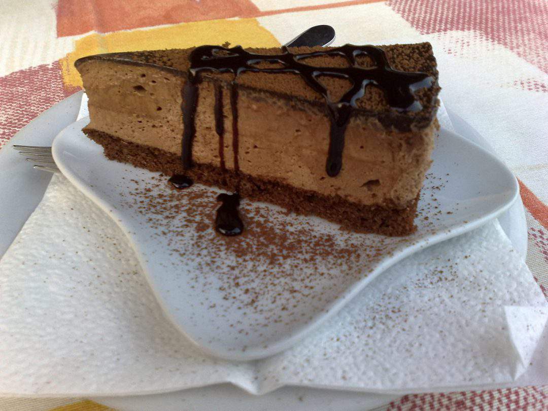 The most delicious Hungarian cakes in the world - Photos - Daily News ...