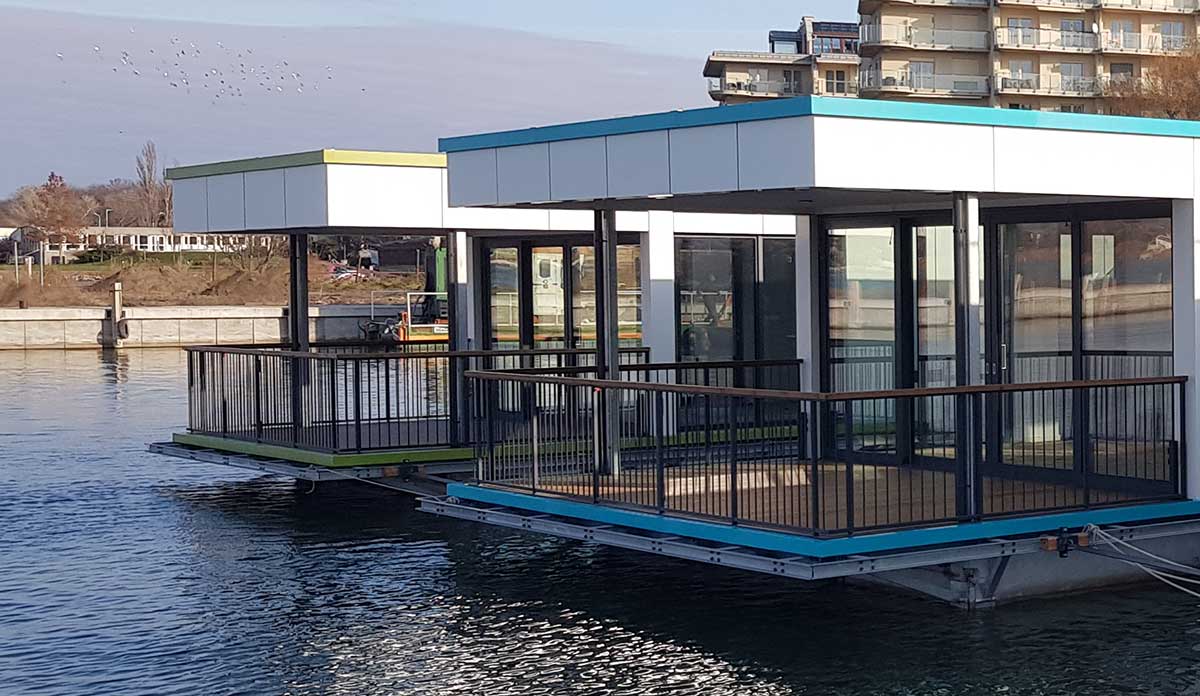 Hungary's first floating house park to be built soon! - PHOTOS - Daily ...