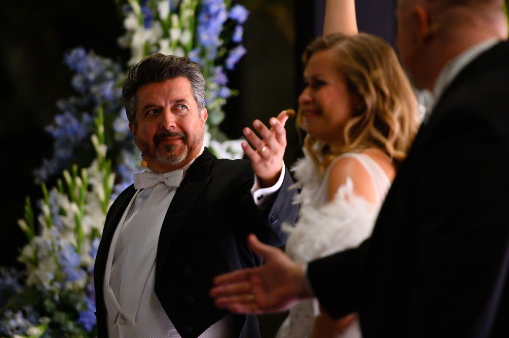 First-time baller beauty won the 196th Anna Ball — PHOTOS ...