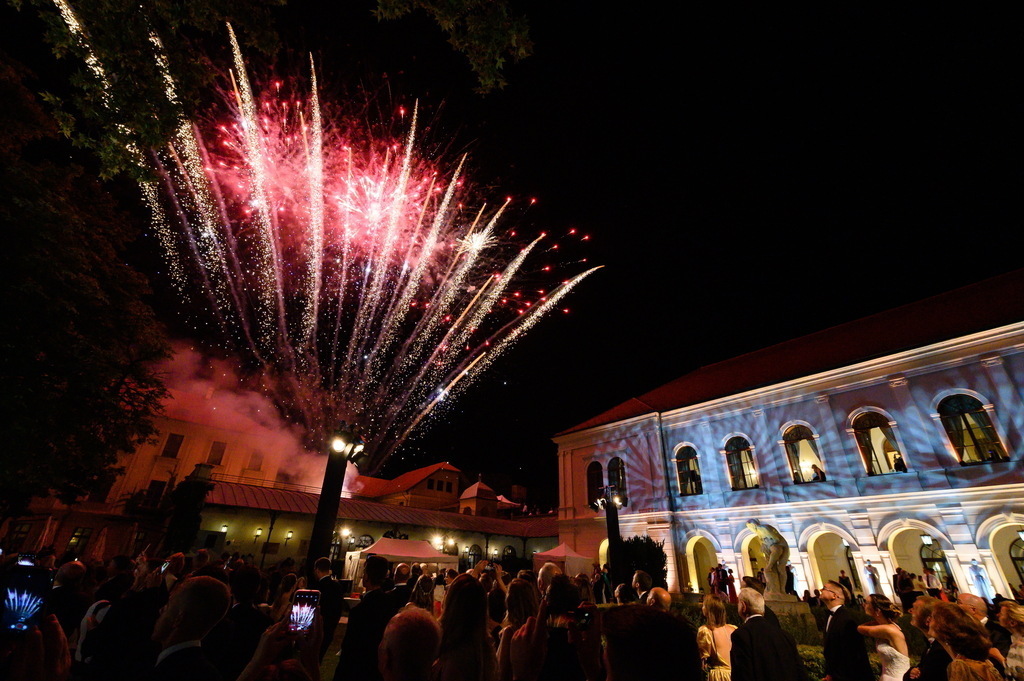 First-time baller beauty won the 196th Anna Ball — PHOTOS ...