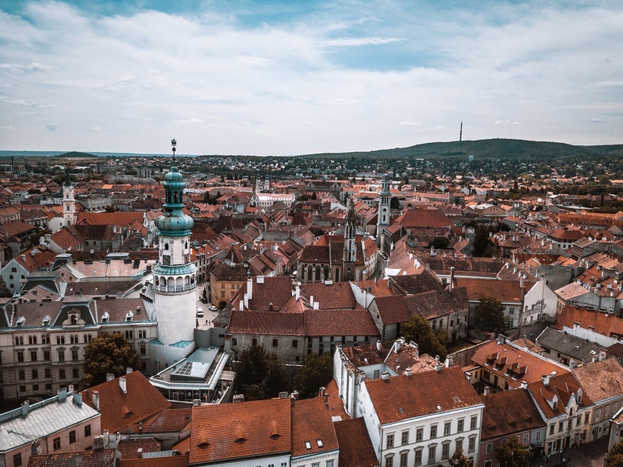 Beautiful Hungarian rural cities to visit this fall - PHOTOS! - Daily ...