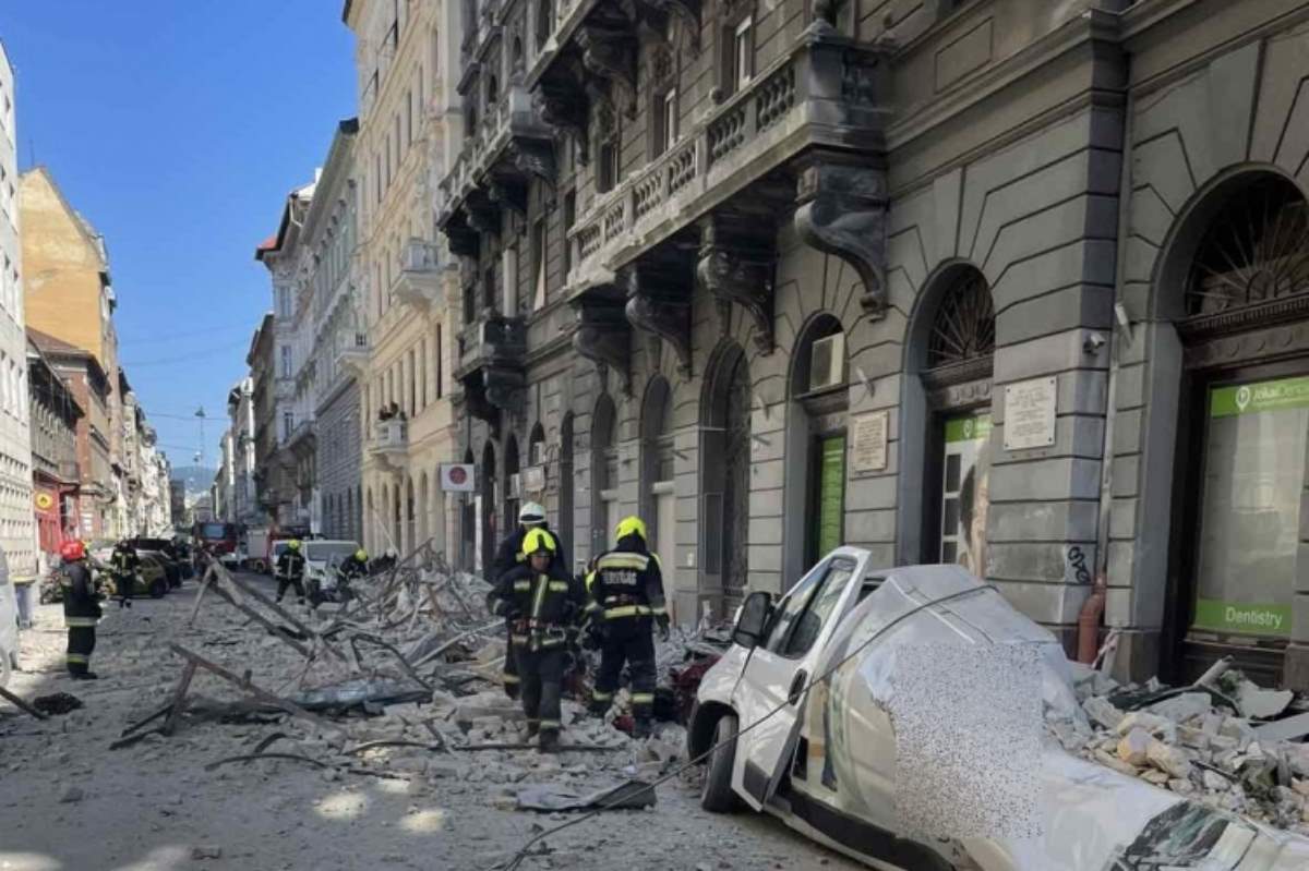 Several people injured when a facade wall collapsed in downtown ...