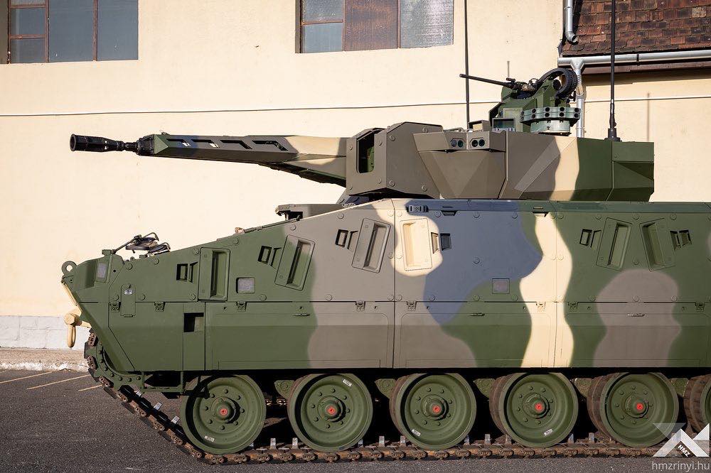 PHOTOS, VIDEO: Hungary's brand new infantry fighting vehicles are ...