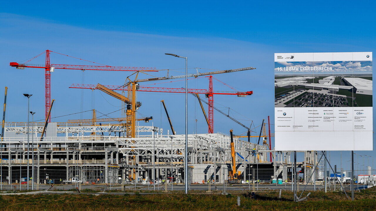 PHOTOS: BMW factory under construction in Debrecen, Hungary - Daily ...