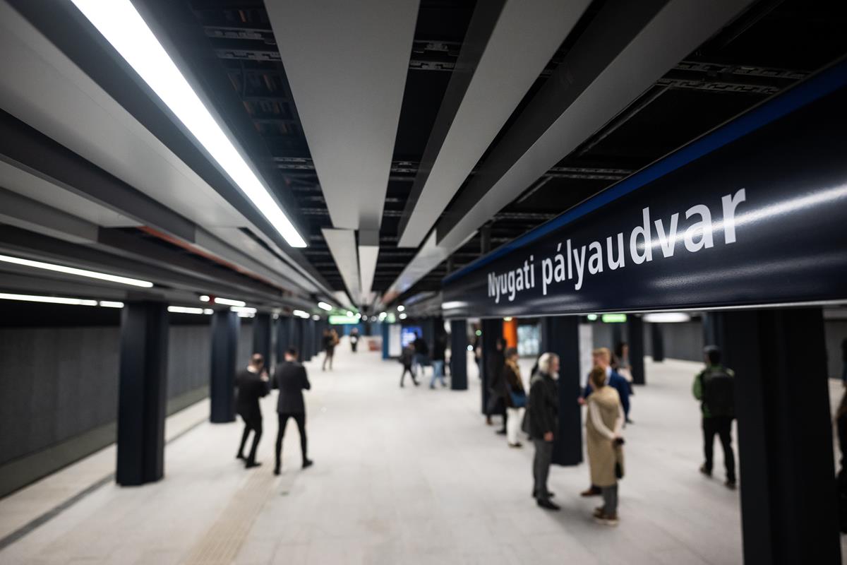 Two downtown metro station opened in Budapest - Photos - DailyNewsHungary