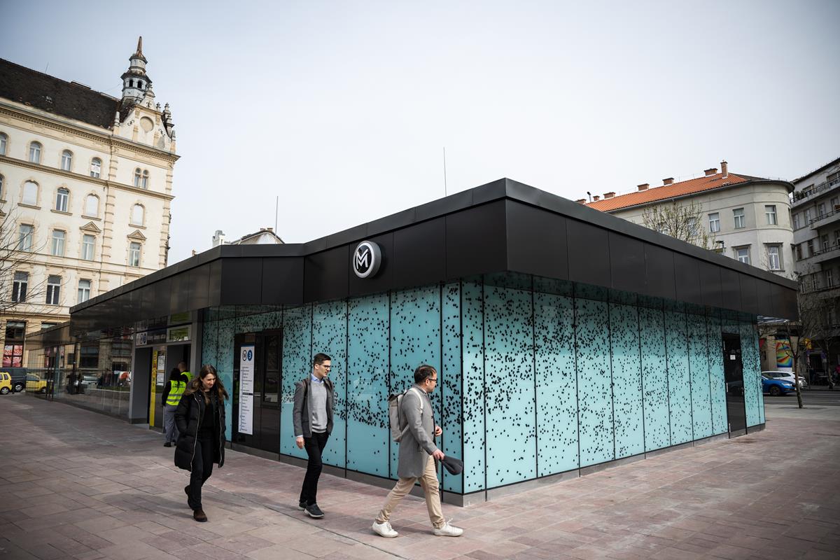 Two downtown metro station opened in Budapest - Photos - DailyNewsHungary