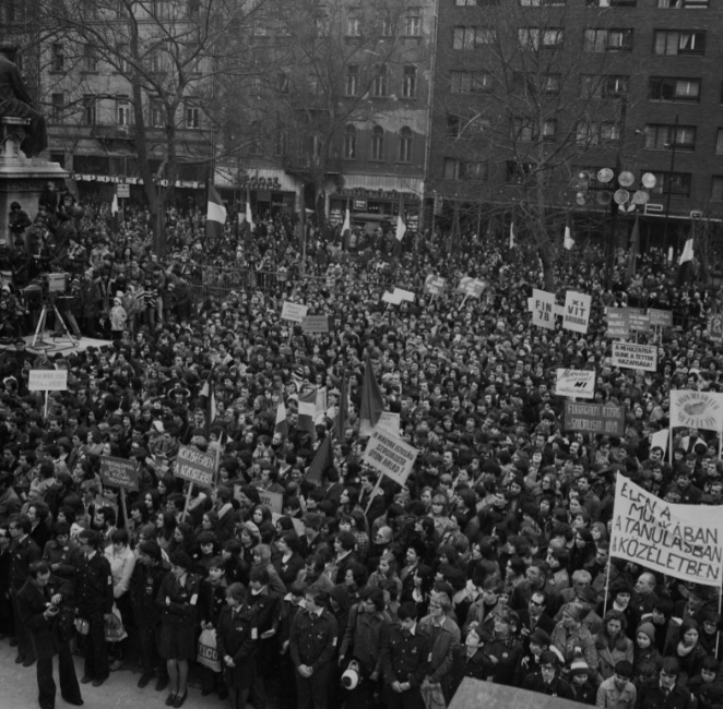 PHOTO GALLERY: Why were 15 March celebrations oppressed in communist Hungary? - Daily News Hungary
