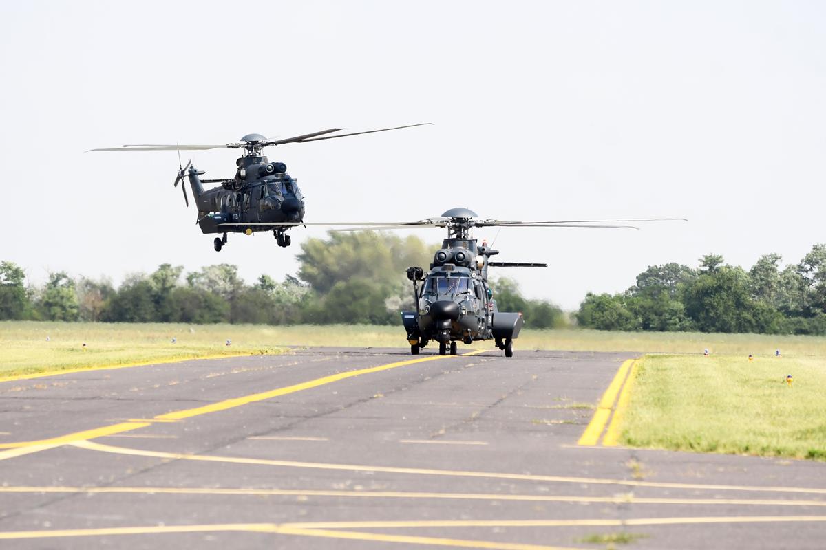 First two Airbus H225M helicopters have arrived for the Hungarian Defence Forces - PHOTOS ...