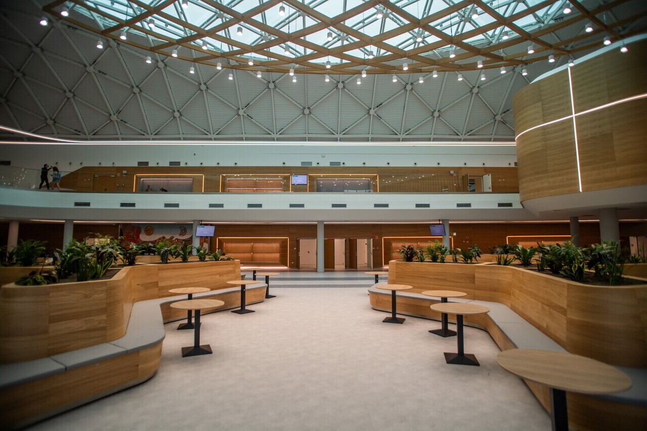 PHOTOS: Futuristic school inaugurated in Budapest - Daily News Hungary
