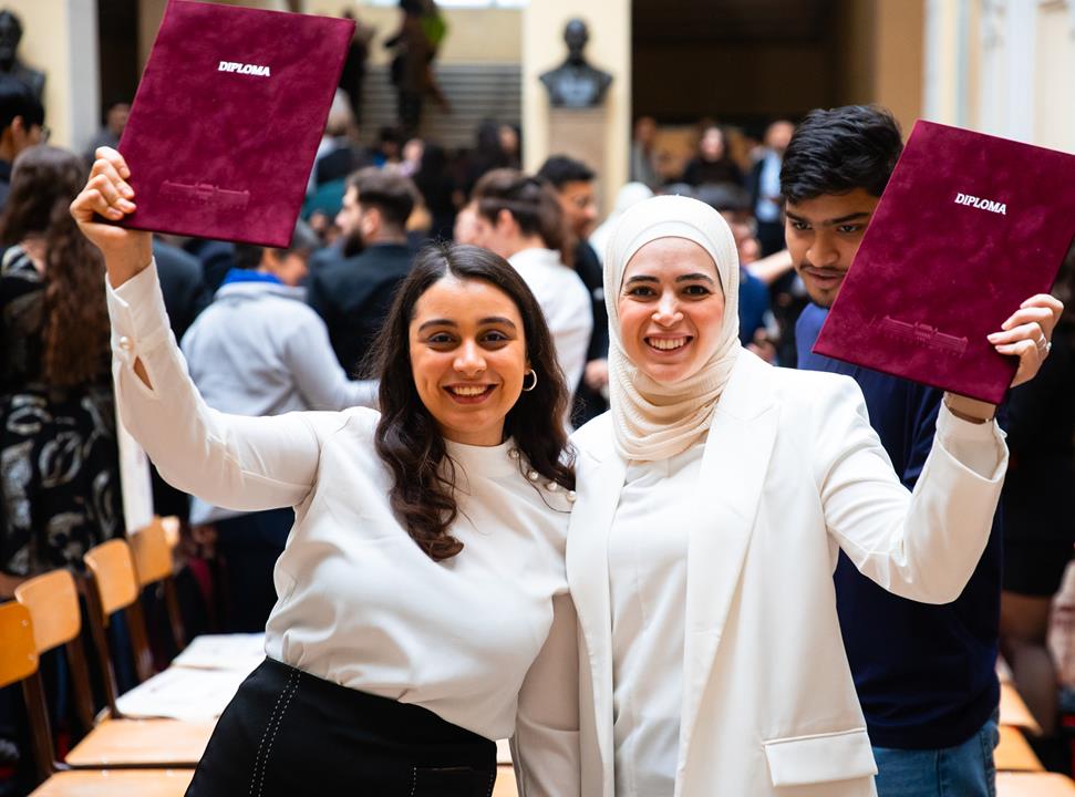 PHOTOS: Foreign graduates from 4 continents received their diplomas at ...